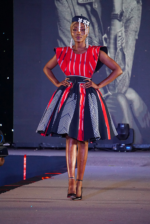 Simone & Elise : Sublimation de la Femme Africaine - Abidjan Planet